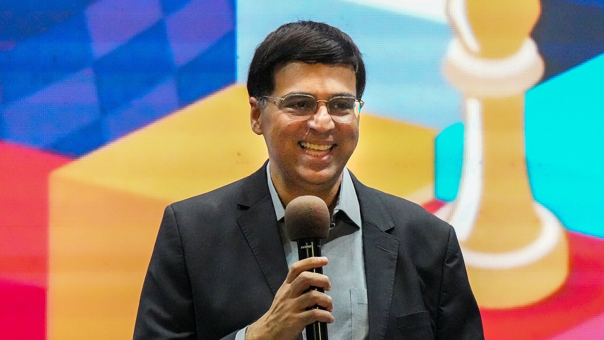 Viswanathan Anand는 체스와 생명이 어떻게 비슷하고 다른지 설명합니다. '당신이 연주하는 방식은 ... - 1 ...